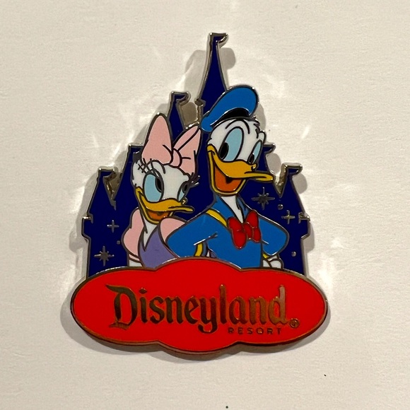 Disney | Accessories | Disney Pin Disneyland Daisy And Donald Duck ...